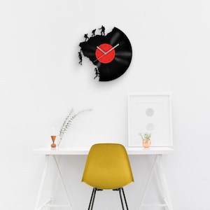 Climbing Men Vinyl Clock Adventurer Gift Wall Decor Bouldering Gifts ...