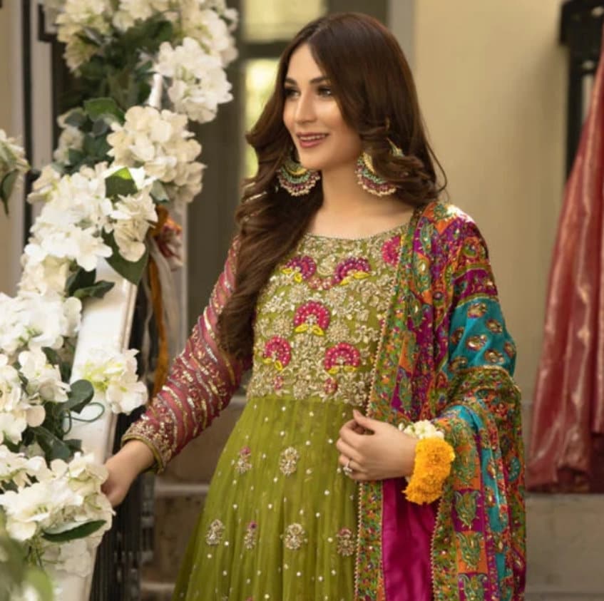 Mehndi Dress For Girls