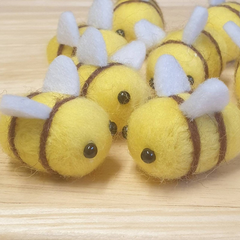 Felted Bee - Etsy