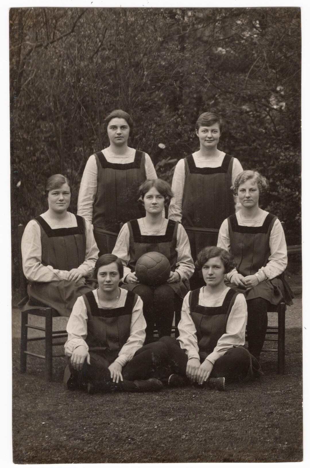 Ladies Netball Team, '1920's Netball' Ladies Netball, Vintage Sports ...