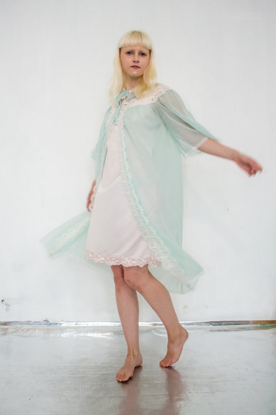 Vintage Angel Sleeved Light Green Robe / Lingerie Nightgown - Etsy