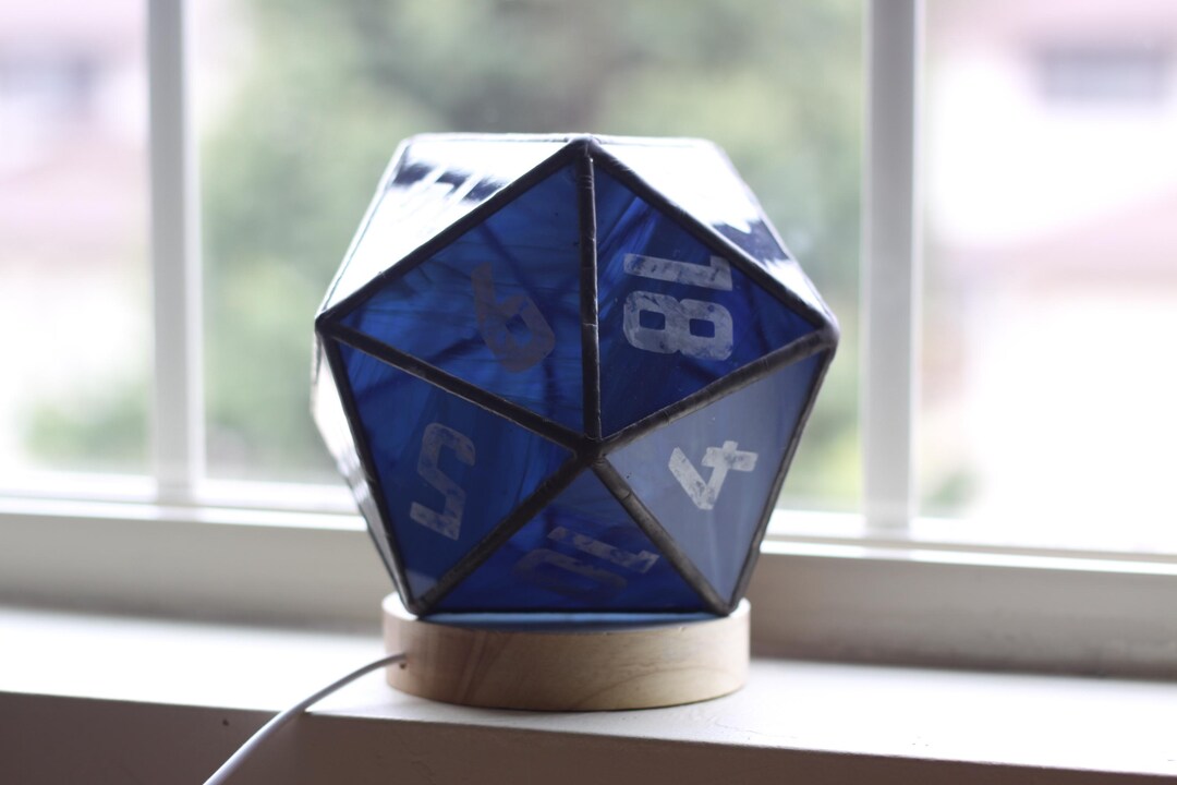 Stained Glass D20 Light - Etsy