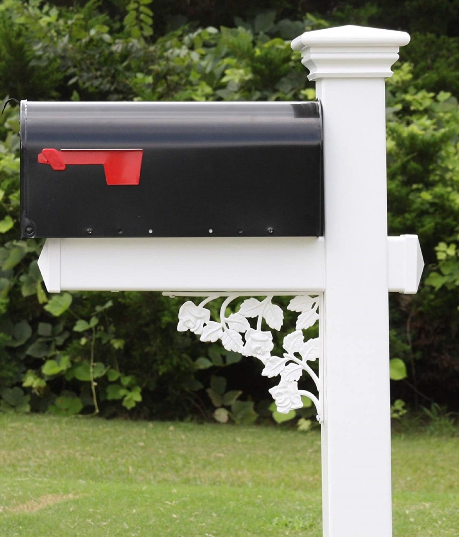 Mailbox With White Vinyl Post, Standard Base, White Rose Bracket, and ...