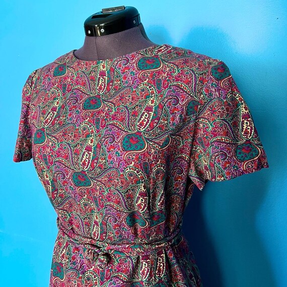 Eye-catching 1960s/1970s Paisley Dress with Short Sle… - Gem