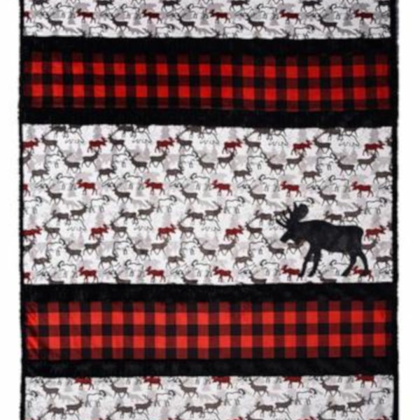 Moose Quilt - Etsy