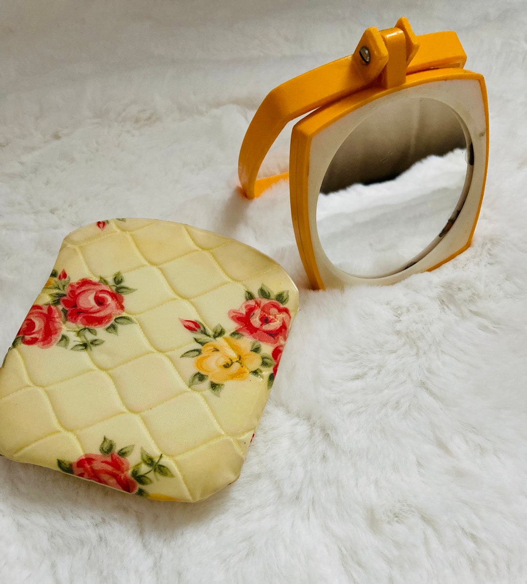 Vintage Compact Mirror and Case Set - Etsy