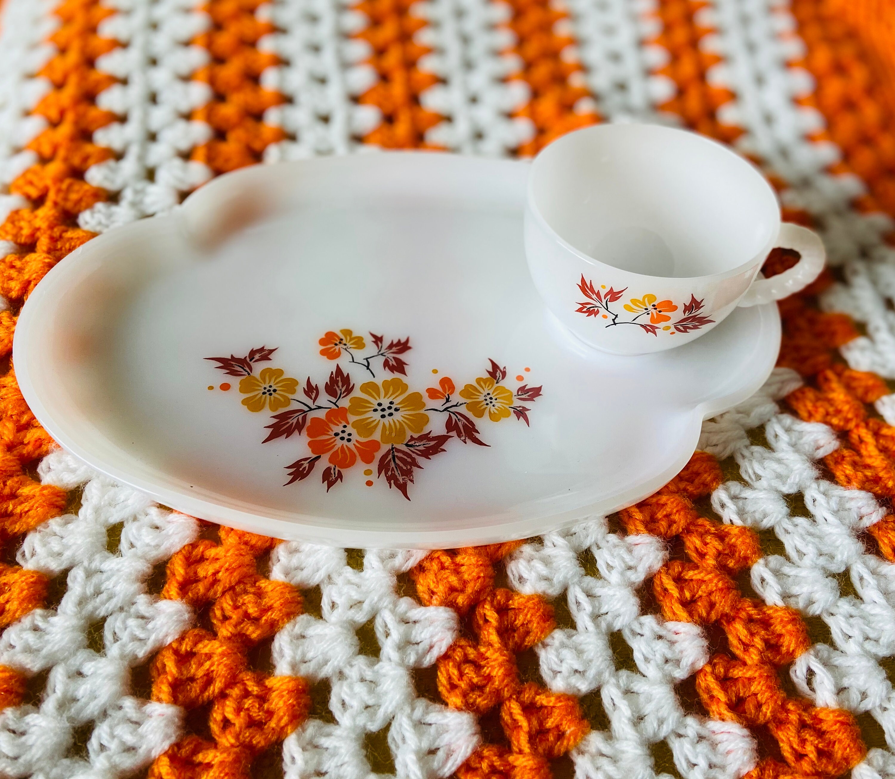 1970s vintage snack plates fall snack plates white snack | Etsy