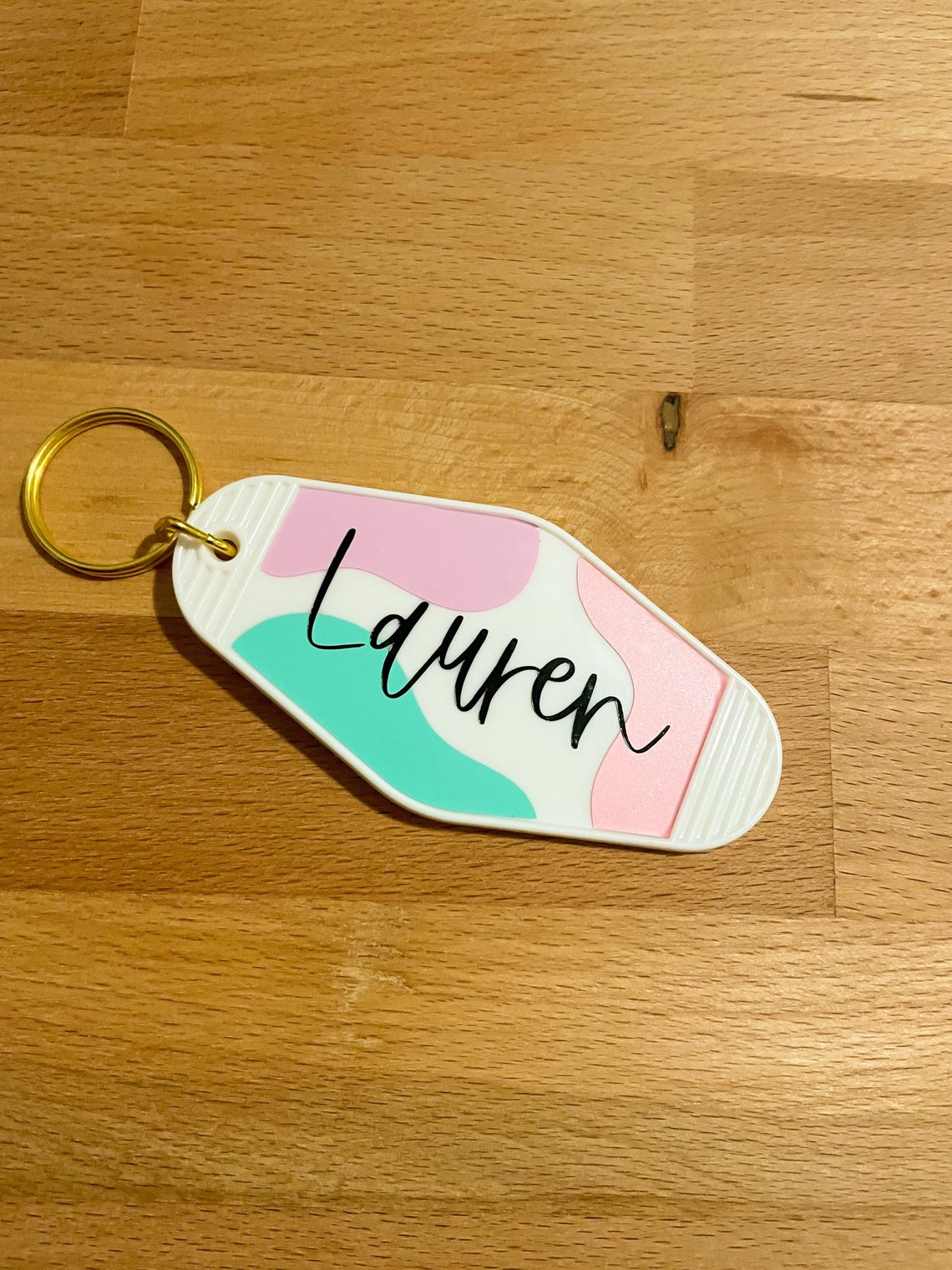 Personalized Retro Motel Keychain With Name White With Abstract Pink ...