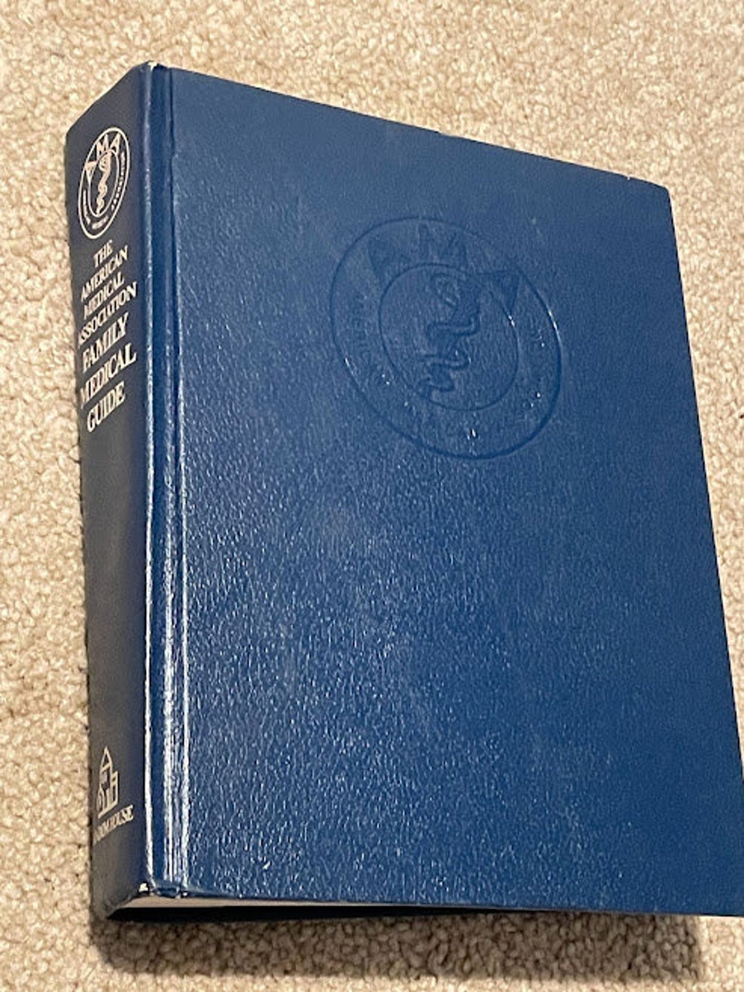 FAMILY MEDICAL BOOK Home Library Necessity Direct Resource for Human ...