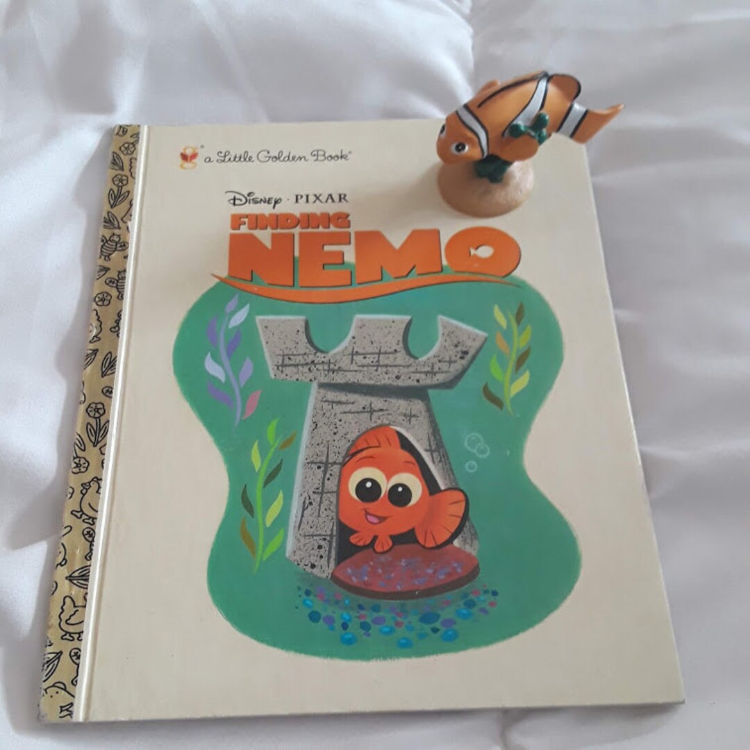 Disney FINDING NEMO GOLDEN Book and Figure - Etsy