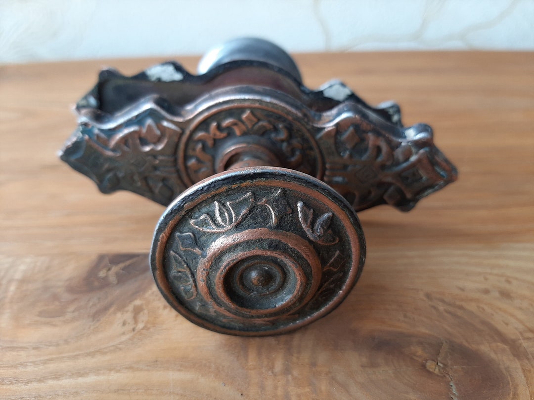 Metal Ukrainian Vintage Door Knob - in Brass Bronze Tone Door Handles ...