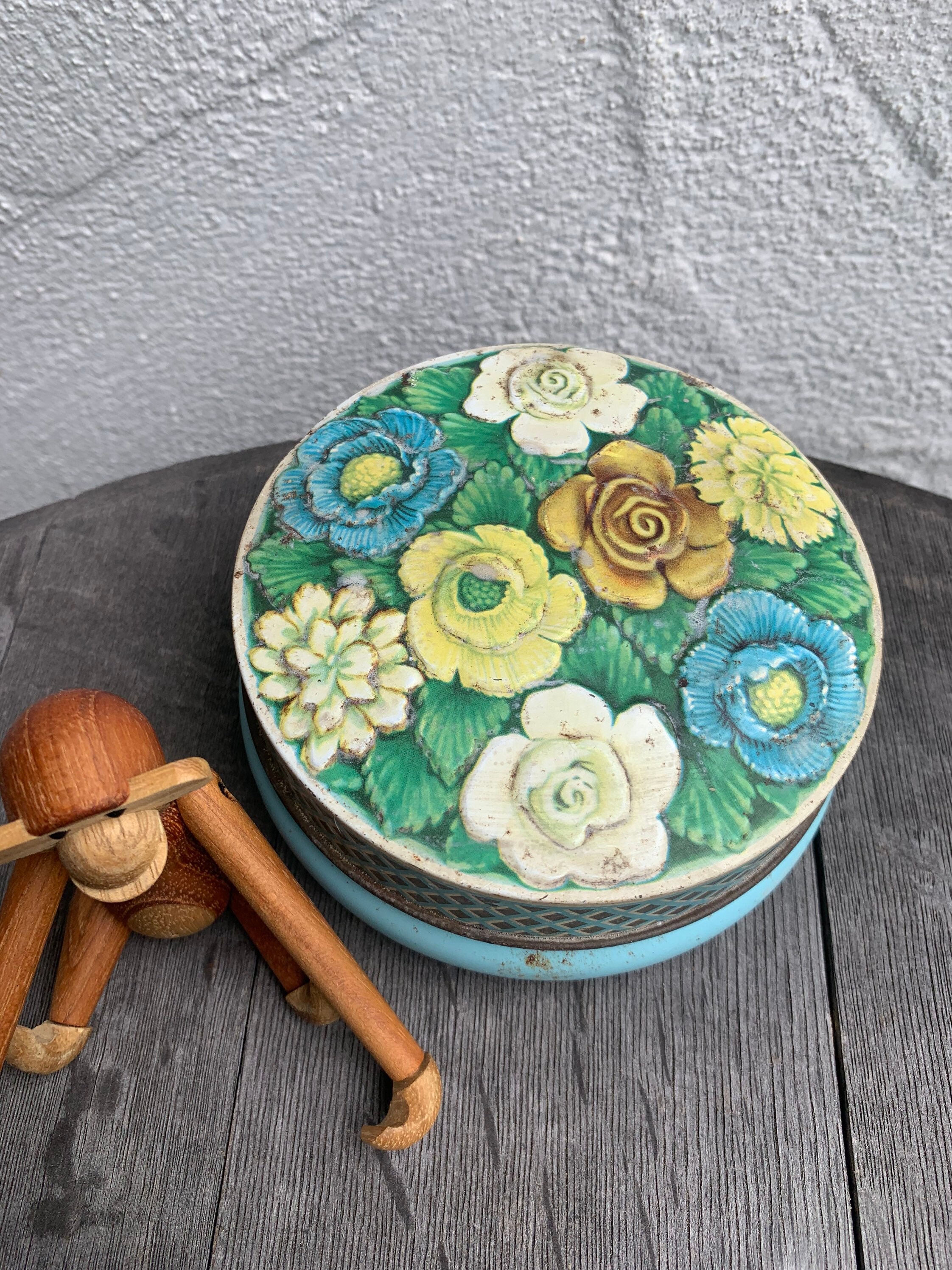 Becking Mocca Coffee Tin Can Round Flowers 30s Light Blue Tin Can - Etsy