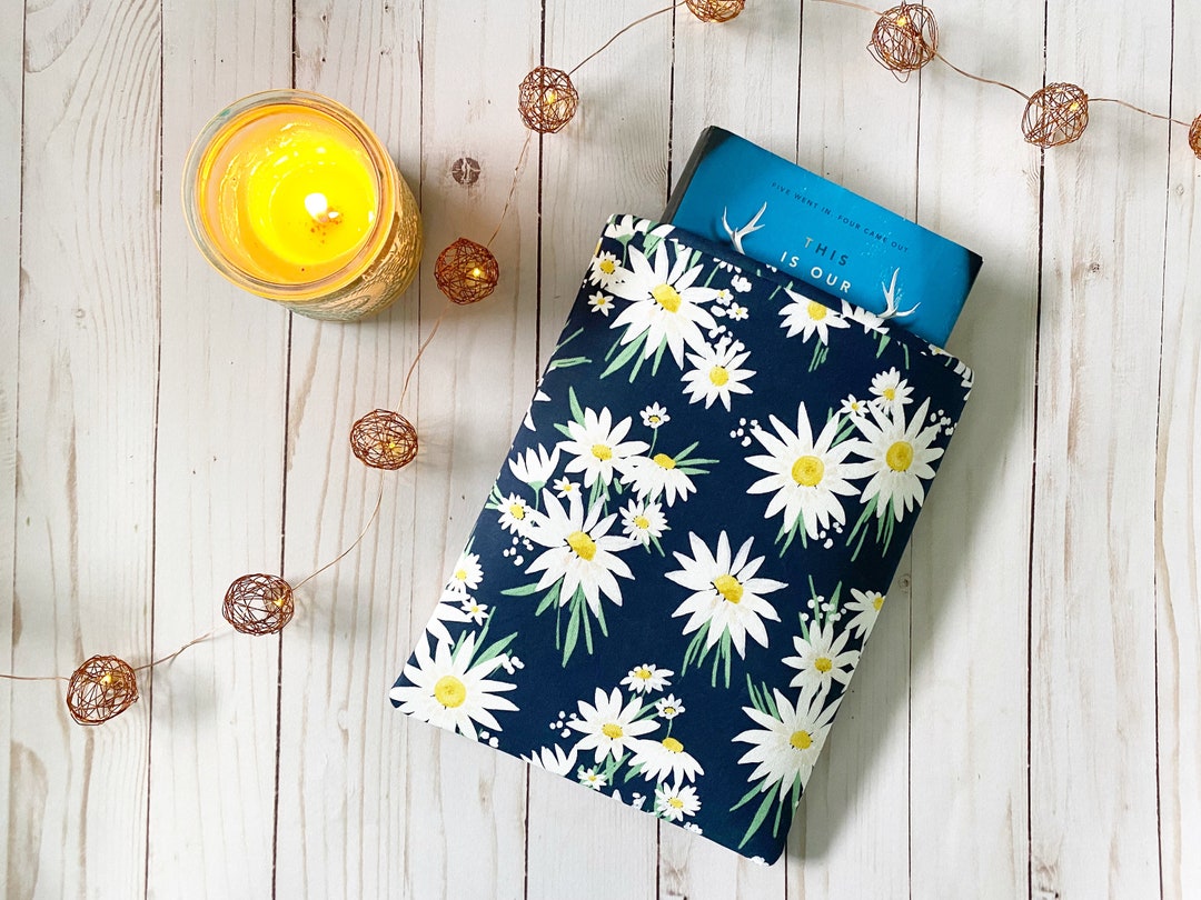 Daisy Padded Book Sleeve | Book Protector | Book Holder | Book Cover ...