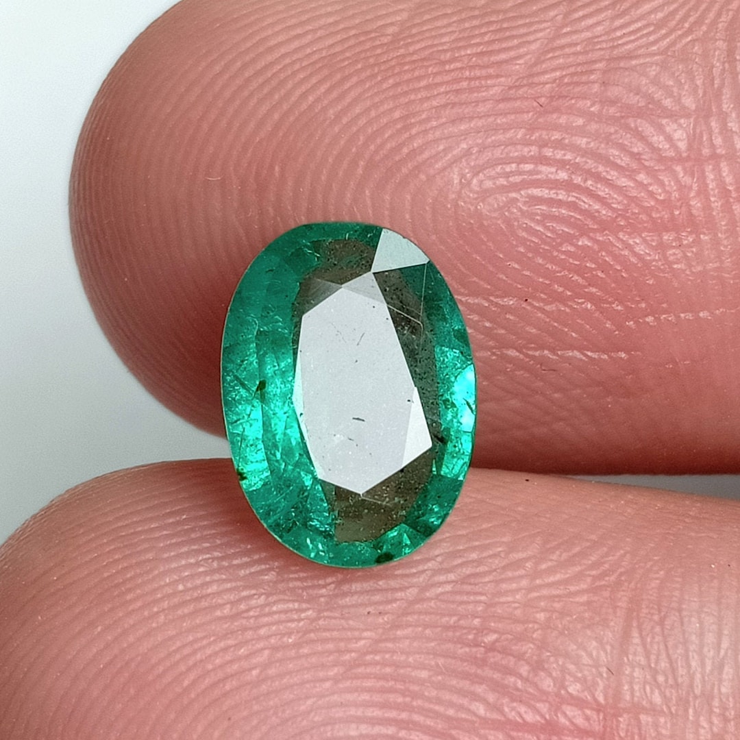 Top Rare Brilliant Green Emerald Oval, Natural Emerald, Top Quality ...