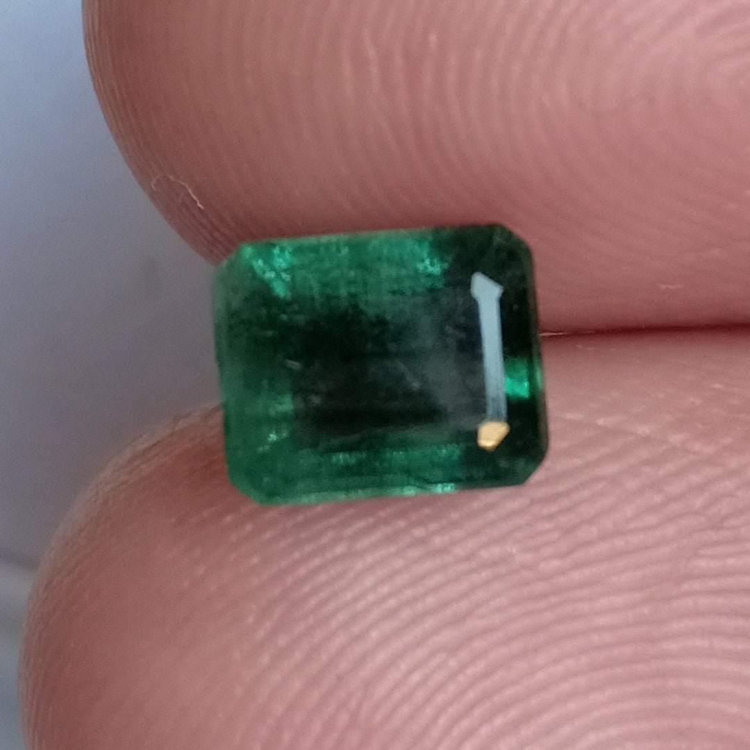 Royal Green Deep Color Emerald 1.41 Carats Natural Zambian Emerald ...