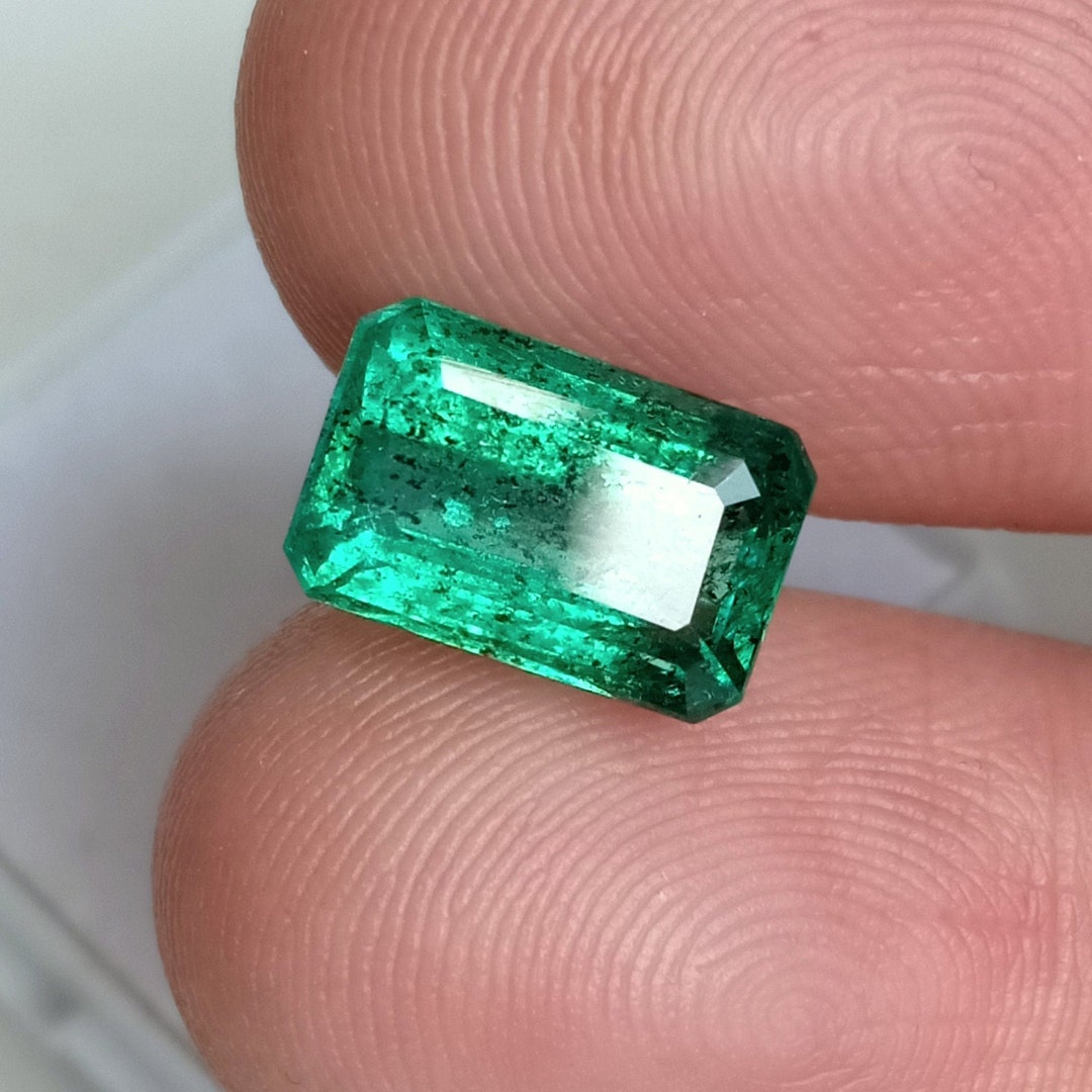 Vivid Green Emerald Rectangle, 3.35 Carat Mind-blowing Quality Emerald ...
