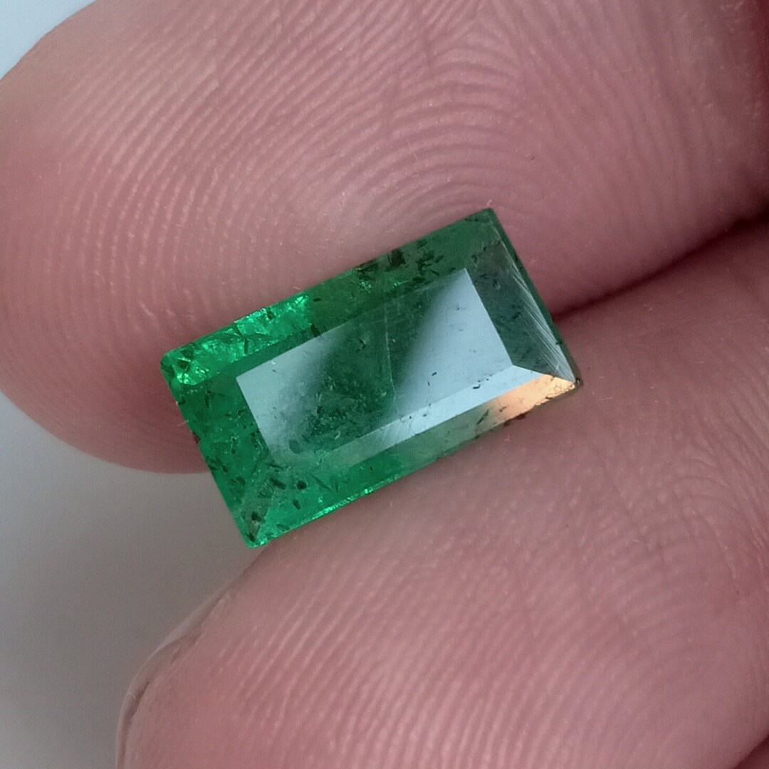 Natural Emerald Rectangle Shape, Emerald Rectangle Fine Quality, 1.89 ...