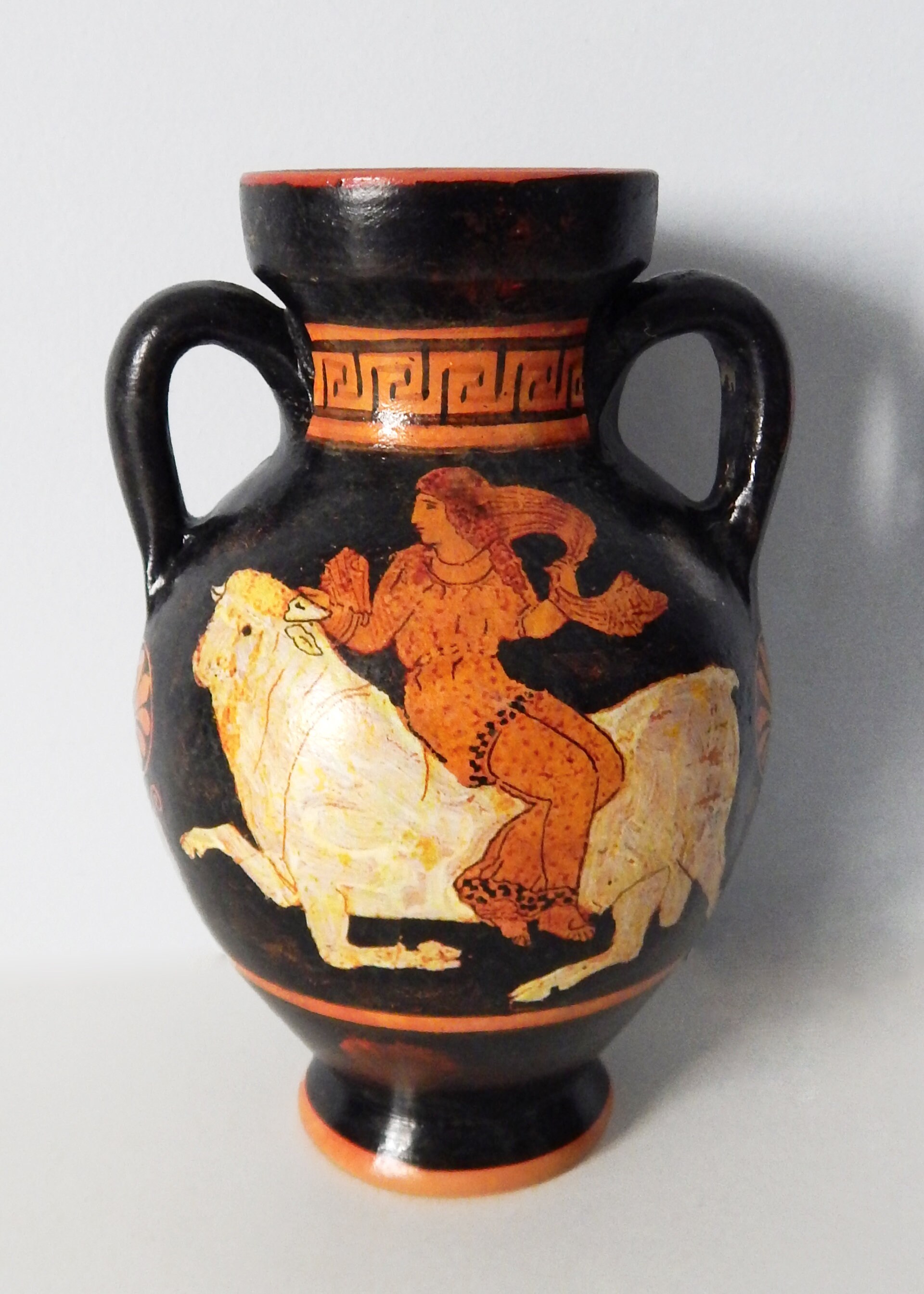 Athenian Red Figure Ceramic Amphora, Athena, Perseus and Medusa - Zeus ...