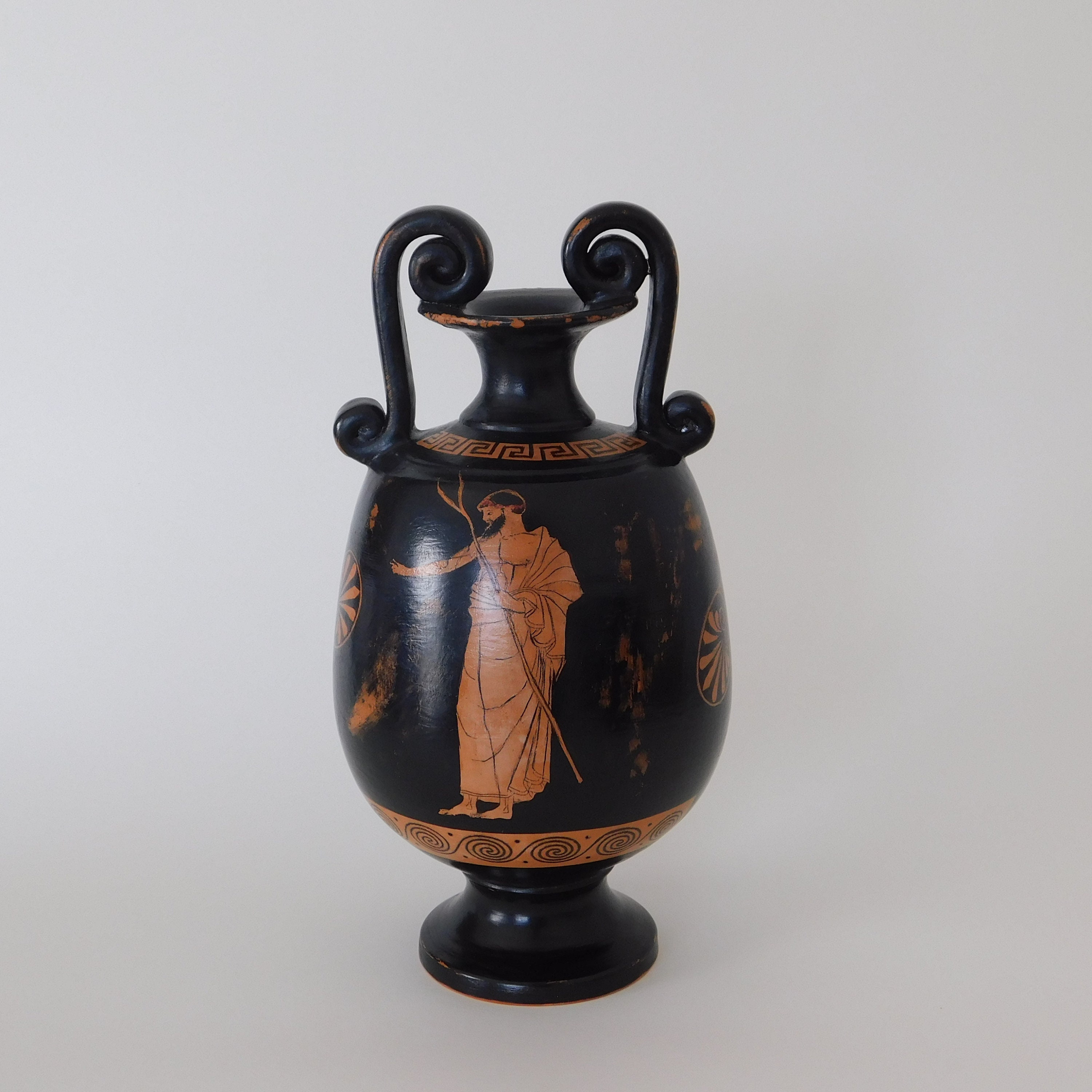 Red Figured Ceramic Amphora Singer With Lyre Judge Hand - Etsy