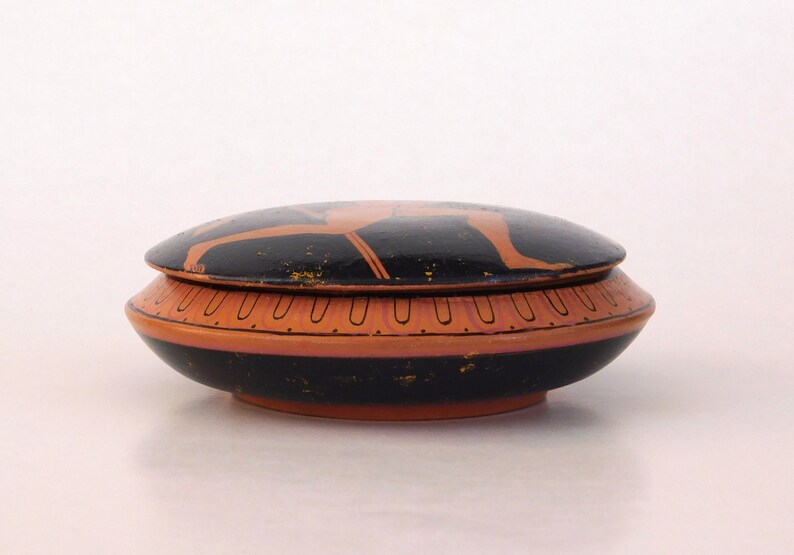 Red Figure Jewellery Box (pyxis) - Long Jump Athlete With Halteres ...
