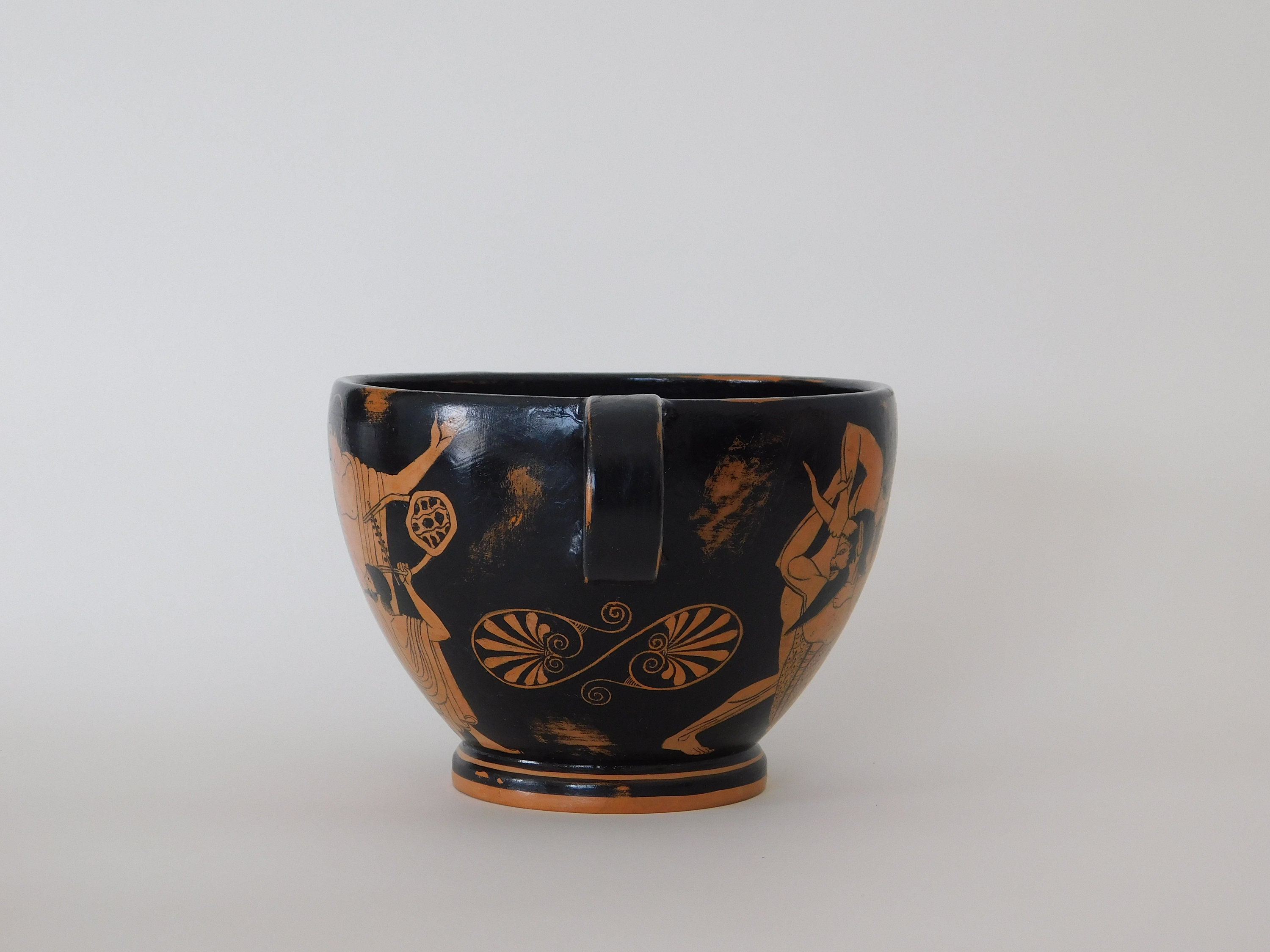 Red Figure Ceramic Skyphos Heracles, Linus / Heracles, Acheloos Hand ...