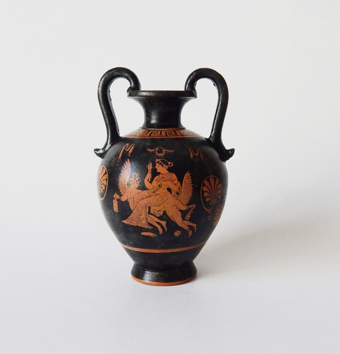 Red Figure Ceramic Amphora Aphrodite With Erotes / Aphrodite - Etsy