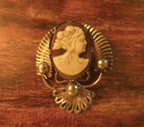 Vintage Greek Goddess Psyche Pin/Brooch - Gem