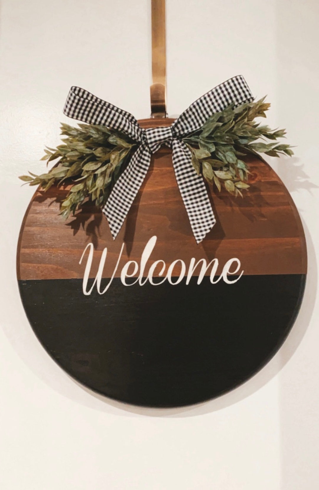 Round Wooden Welcome Sign | Rustic | Farmhouse | Wooden | Greenery - Etsy