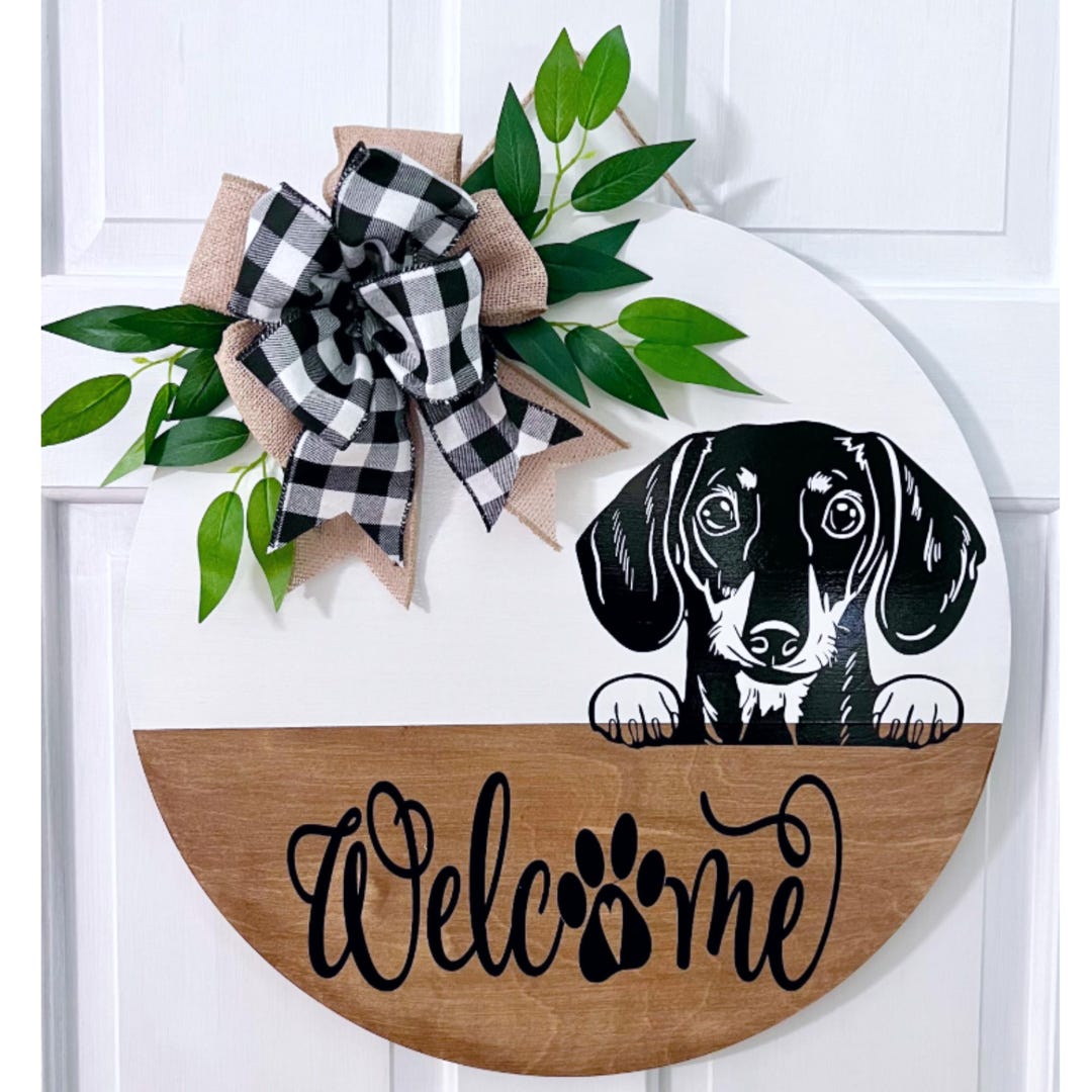 Dachshund Welcome Sign: Black and Tan Dog Door Hanger (18 Inch) - Etsy