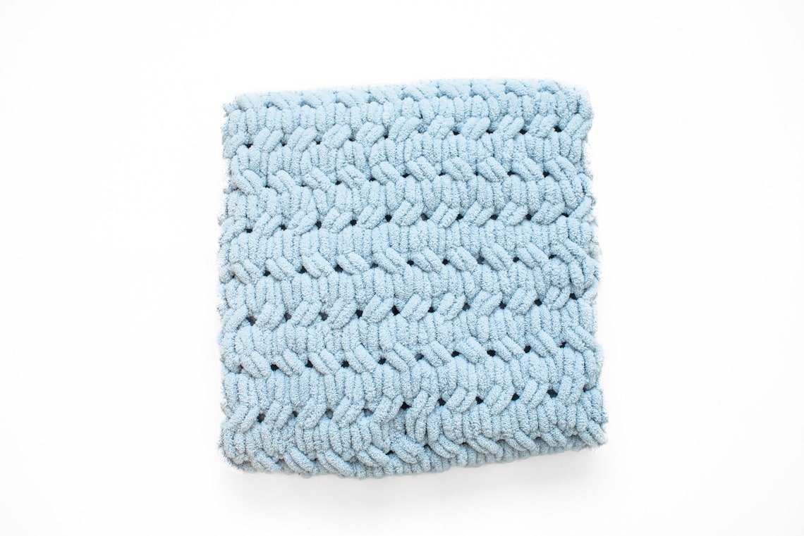 Loop Yarn Blanket Pattern: Finger Knitting (PDF Pattern) - Etsy