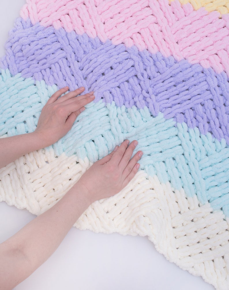 Loop Yarn Blanket Pattern PDF Finger Knit Blanket Pattern - Etsy