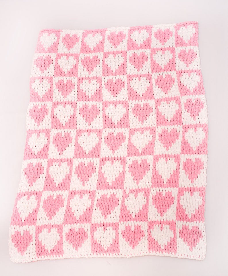 Loop Yarn Blanket Pattern Chess Love. Finger Knitting : Good Easy DIY ...