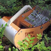 Engraved Wooden Berry Picker | Personalized Garden Tool | Blueberry ...