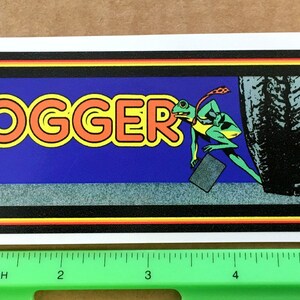 6" Frogger Vinyl Sticker. Vintage Style Video Game Decal for Car ...