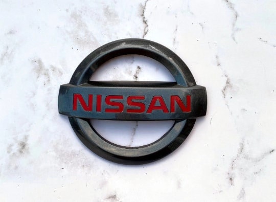 Nissan 350z Emblem