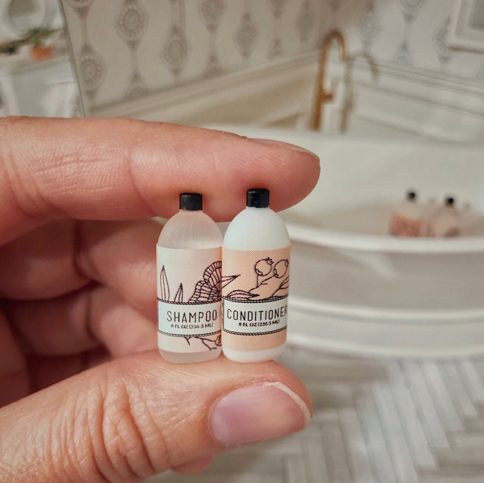 Dollhouse Shampoo and Conditioner Set: Miniature Roombox Decor 1/12 ...