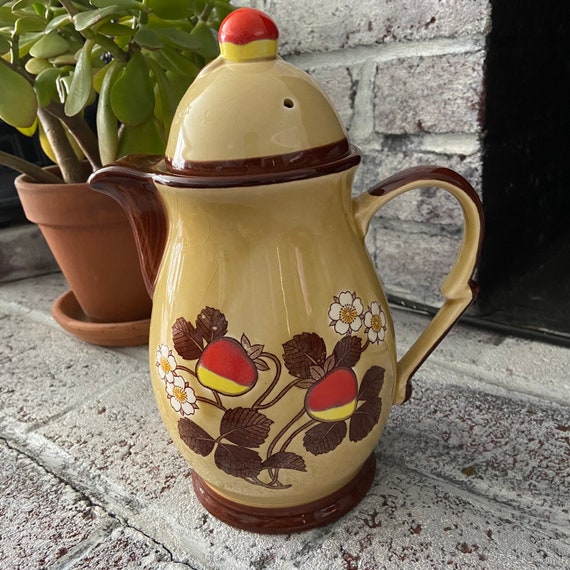Vintage Strawberry Blossom Pitcher | Etsy