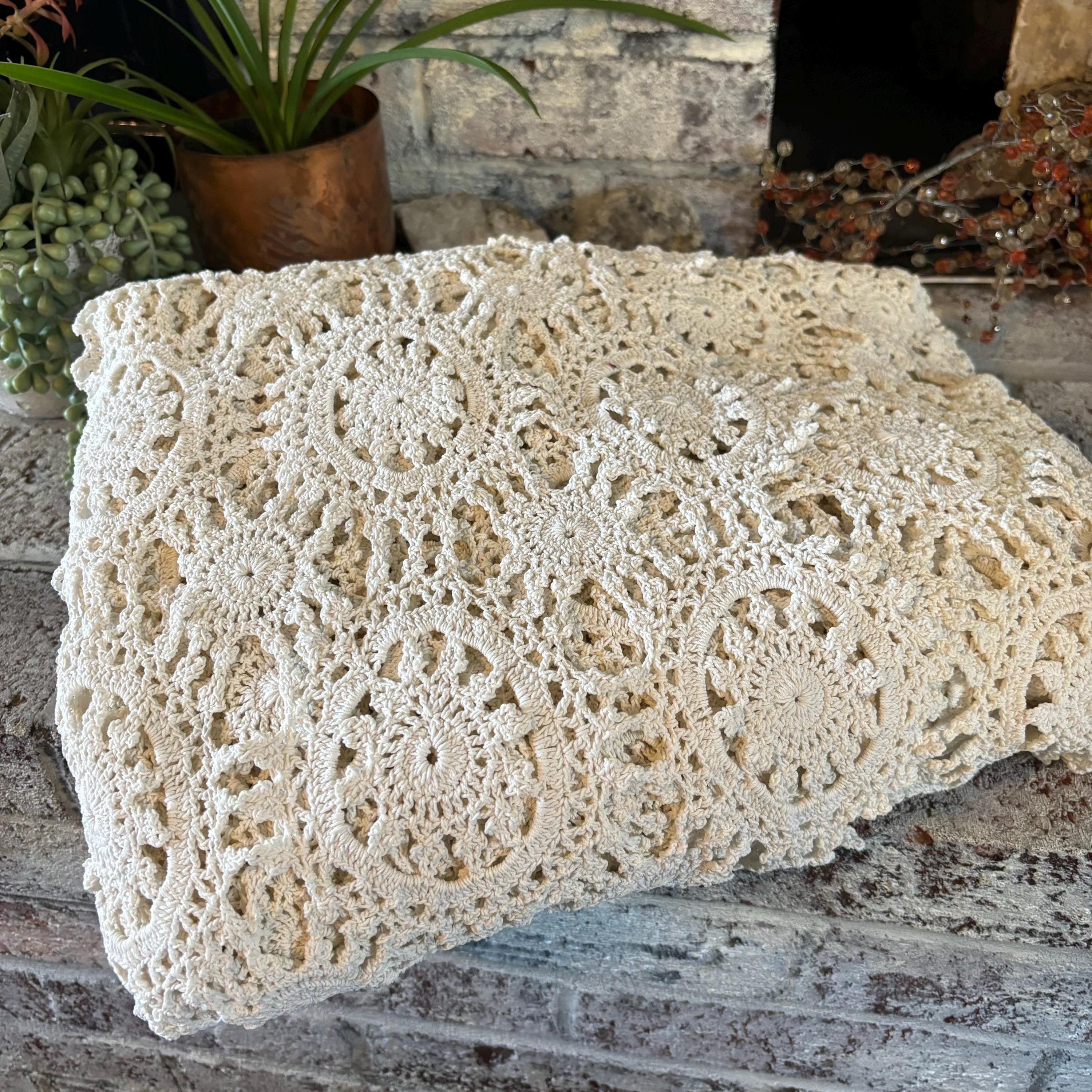 Vintage, Crochet Pinwheels, Extra Long, Rectangle Tablecloth/ Bed ...