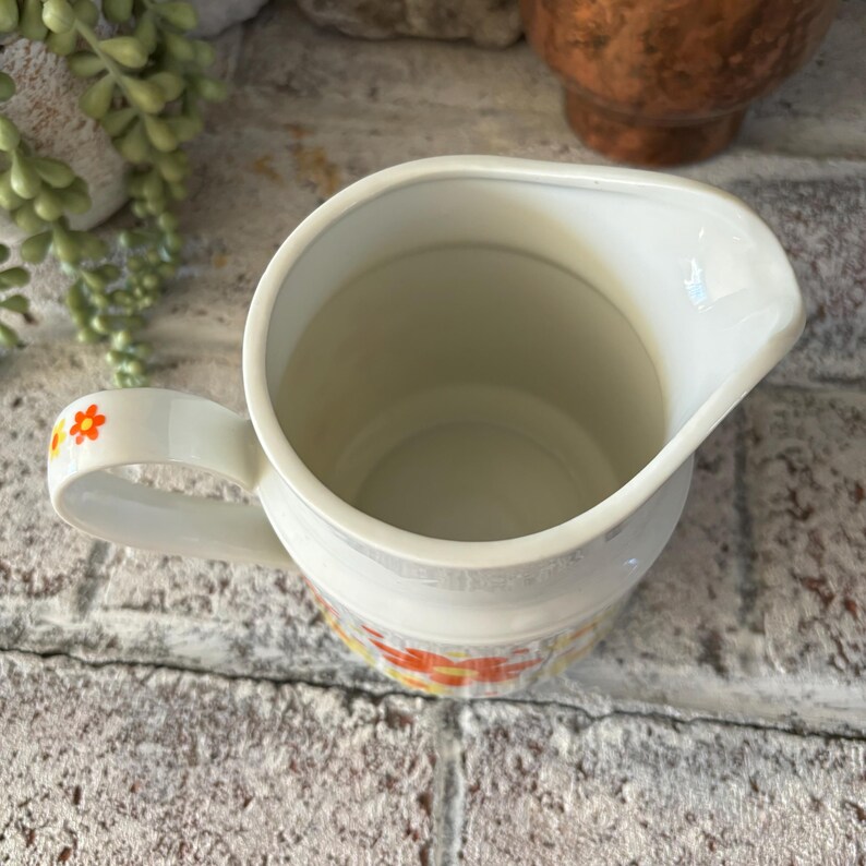 Vintage 1960s/1970s, Small Daisy Pitcher - Etsy