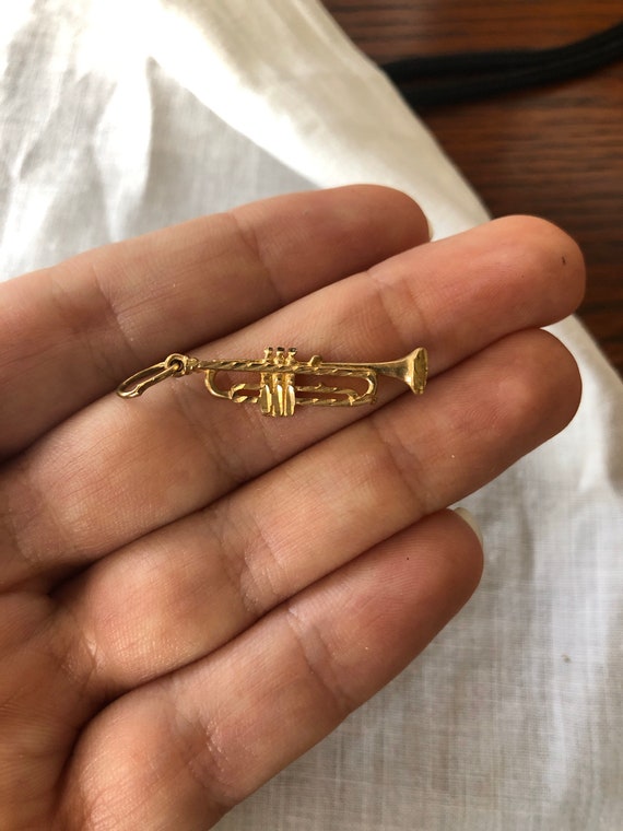 vintage trumpet gold charm - Gem