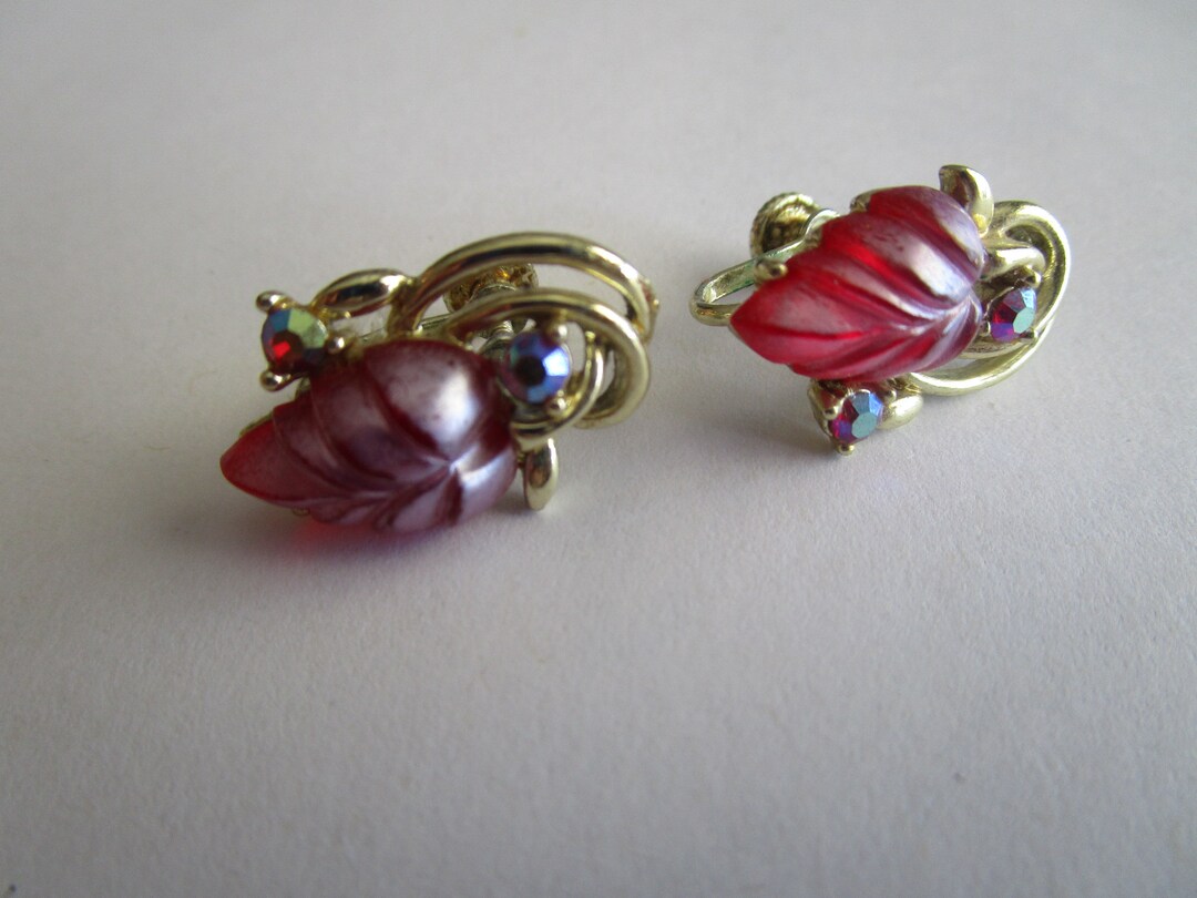 Pretty Designer Signed STAR Floral Screw Back Earrings With Iridescent ...