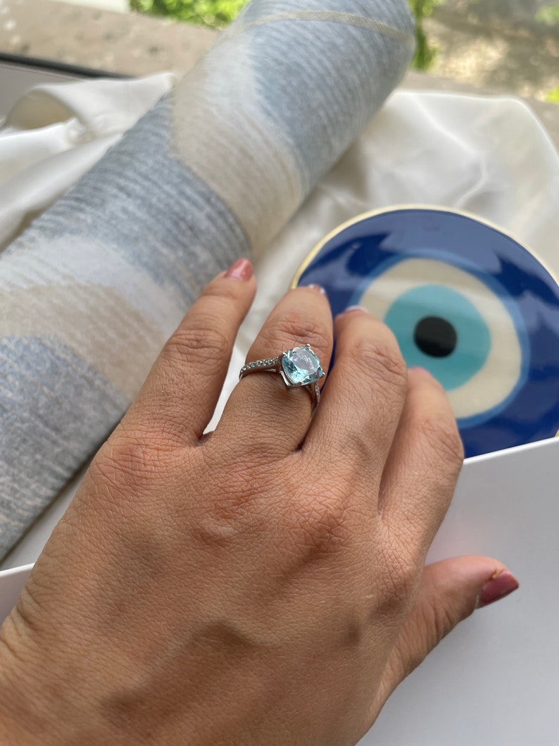 Delicate Sky Blue Topaz Birthstone Ring/silver - Etsy