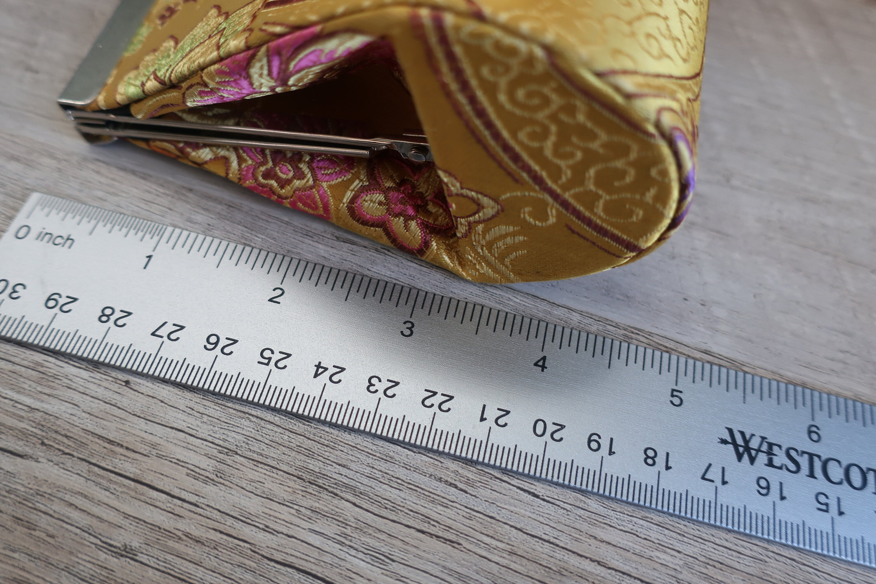 Vintage Asian Silk Embroidered Clasp Purse Japanese Handbag 80s Asian ...