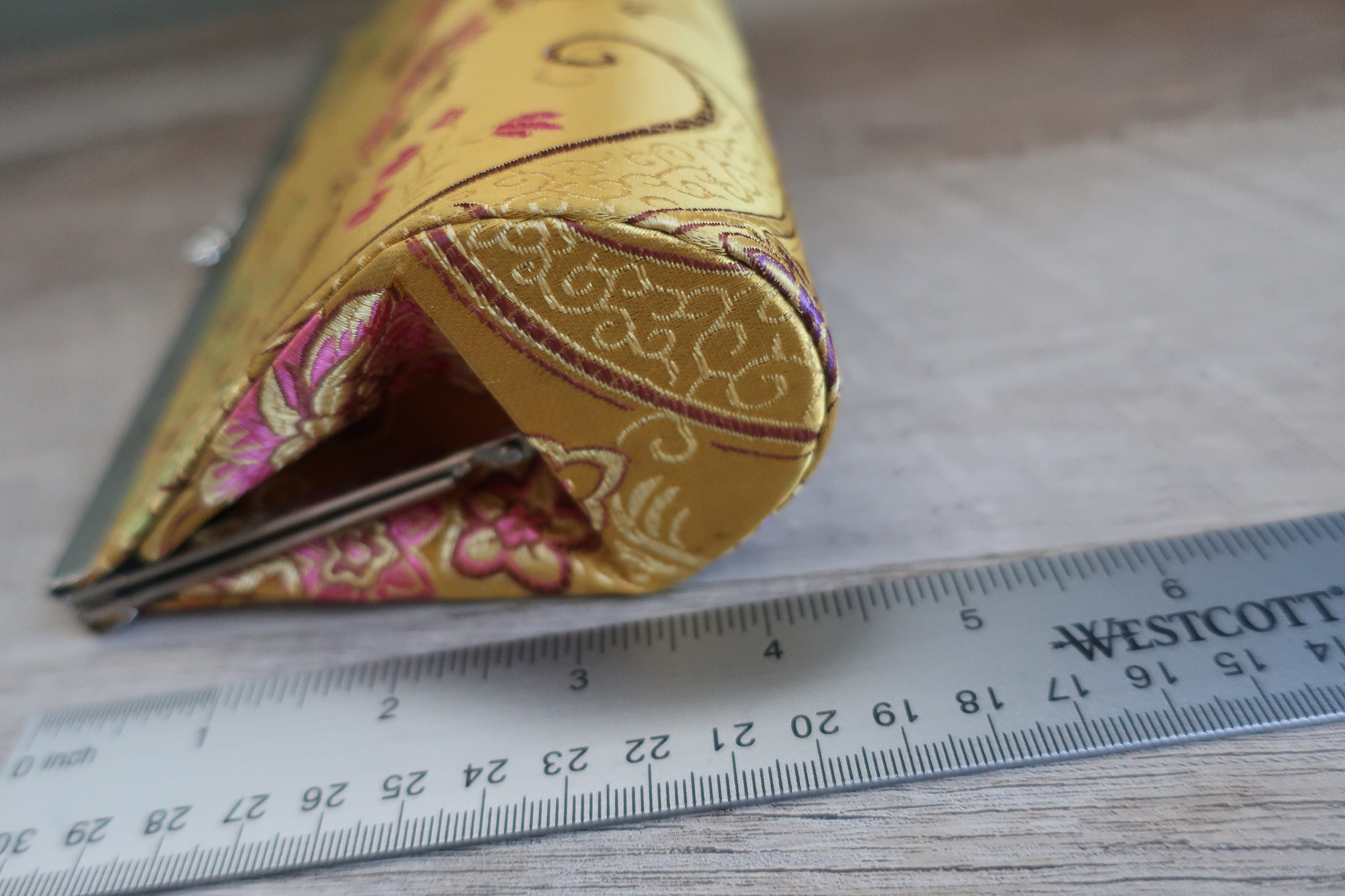 Vintage Asian Silk Embroidered Clasp Purse Japanese Handbag 80s Asian ...