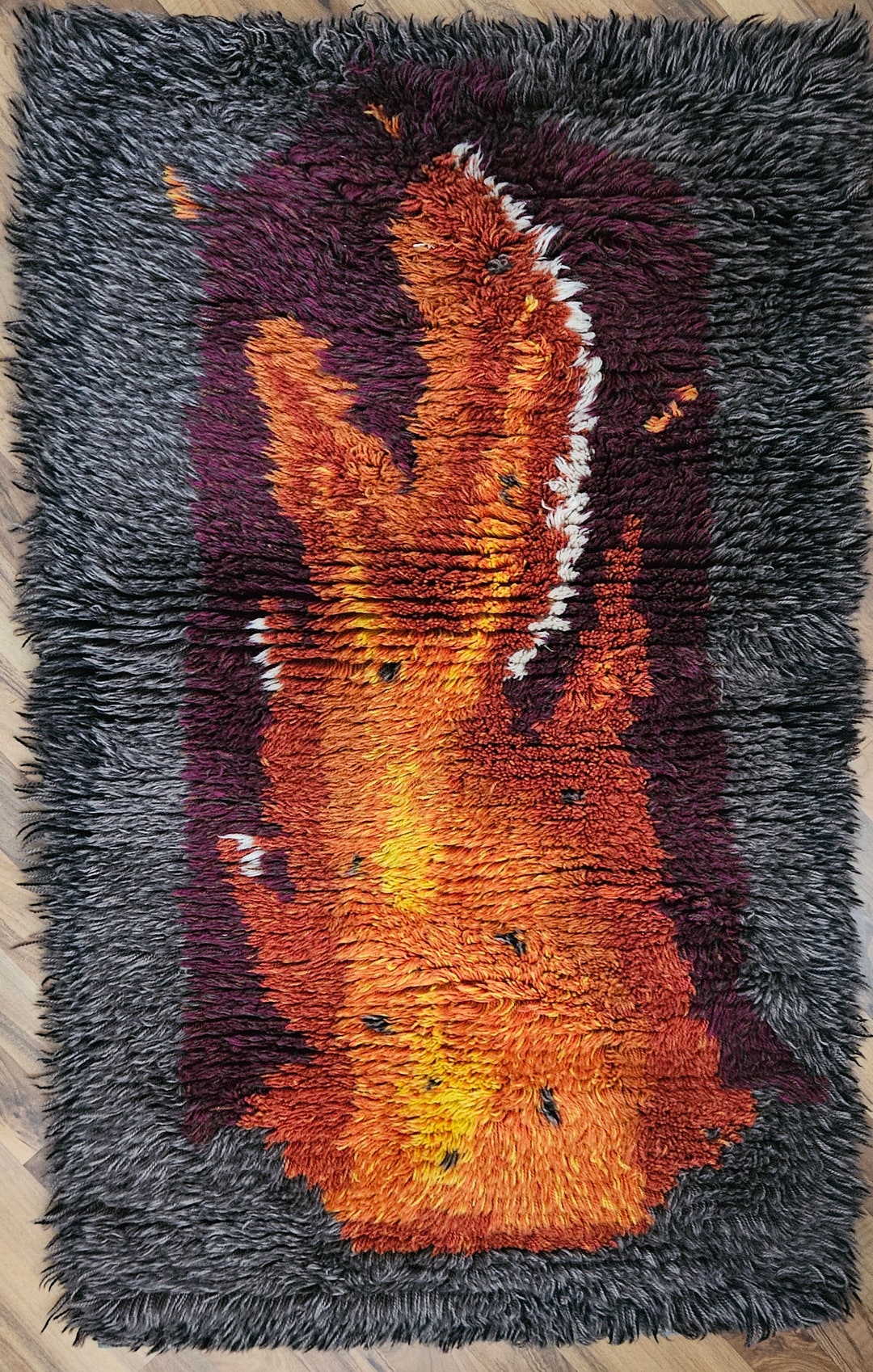 Scandinavian 80 X 125 Cm / 2'8'' X 4'2'' Flaming Handknotted High Pile ...