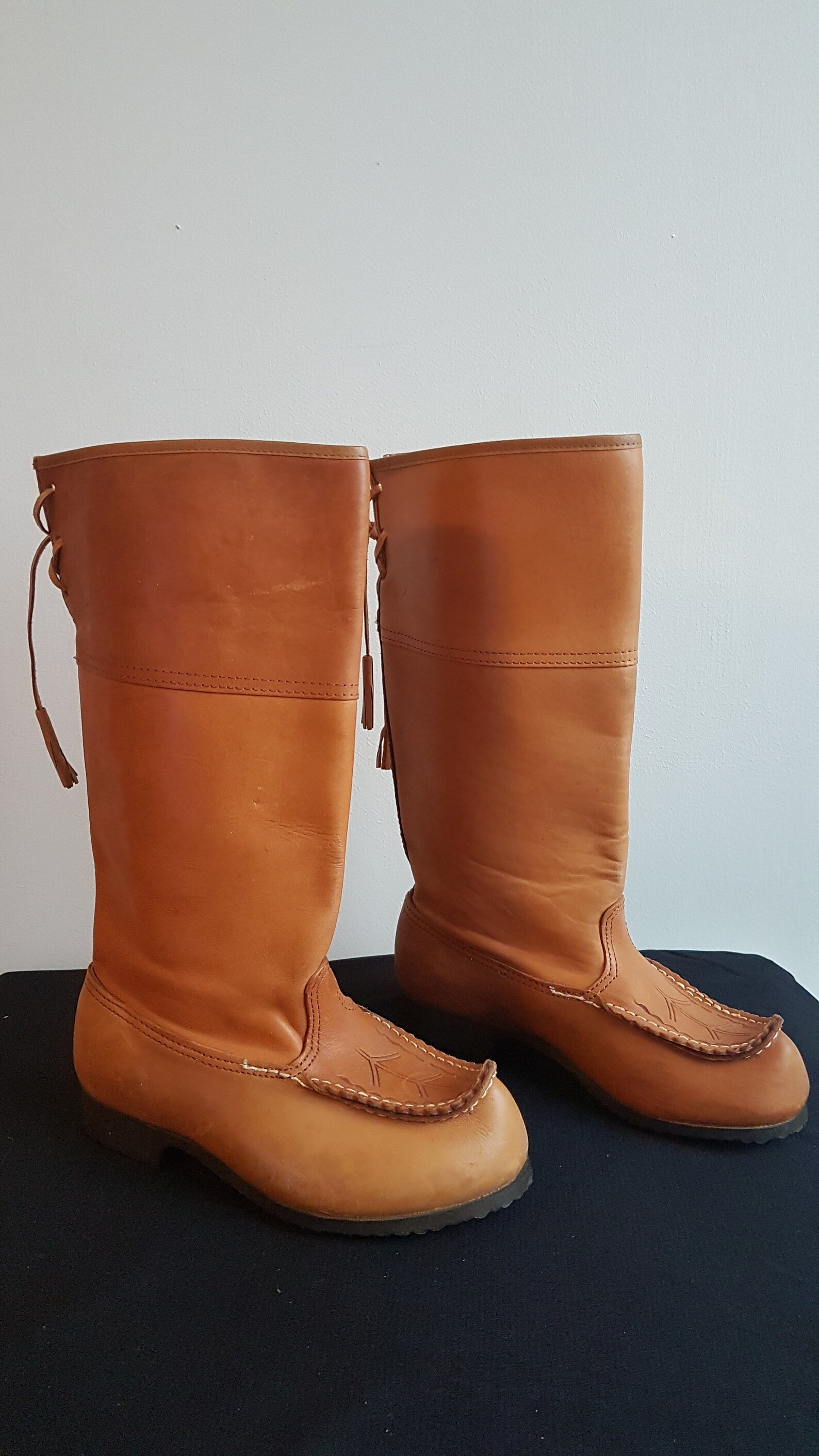Vintage EU35 US5 UK3 Nordic Sámi Style Reindeer Leather Boots | Etsy