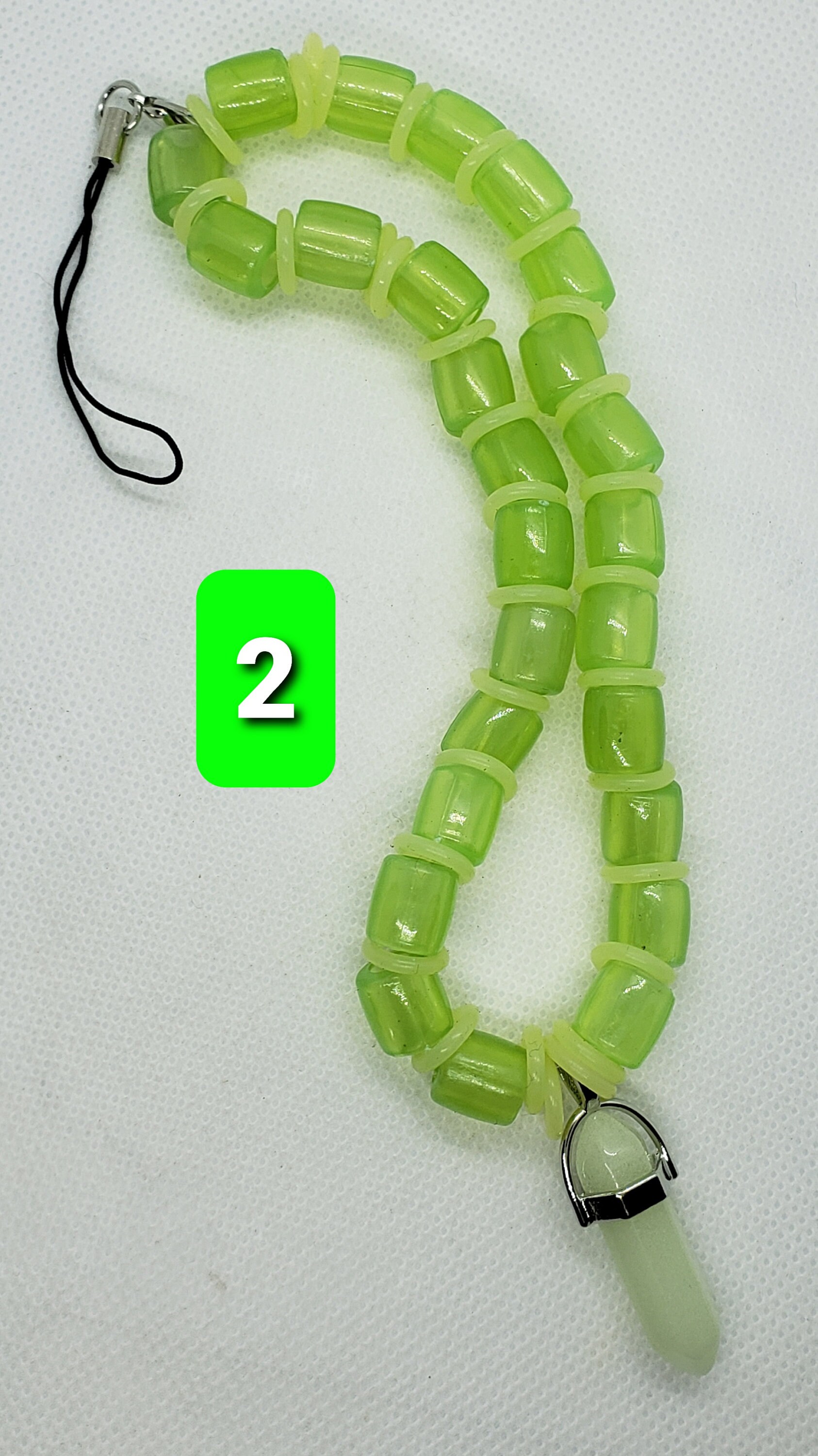 Glow in the Dark Crystal Kandi Phone Charm / Glow Pony Bead - Etsy.de