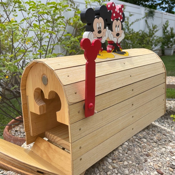 Snoopy Mailbox - Etsy