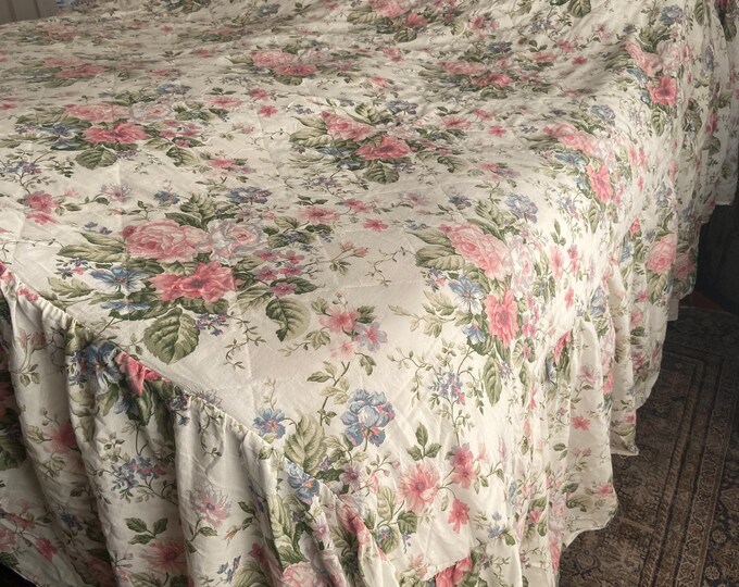 Vintage Shabby Chic Cabbage Roses Bedspread Cover Large Ruffles - Etsy