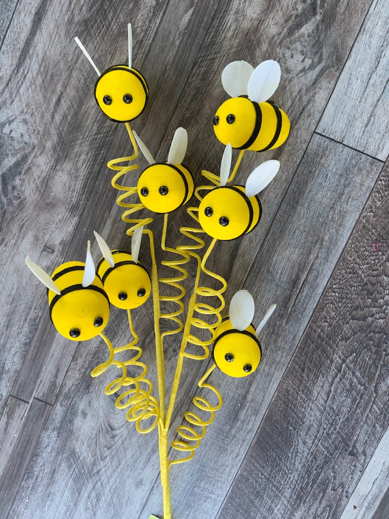 Bumble Bee Floral Spray: Spring Summer Whimsy, 29” - Etsy
